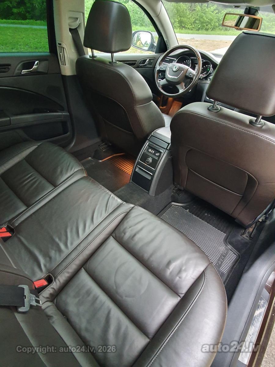 Brūns Skoda SuperB 2012 Tallina, ar dzinēja tilpumu 2.00 L un nobraukumu 376 tūkst. km par 5499 €, foto 12 vietnē AUTOMOTO.COM.LV