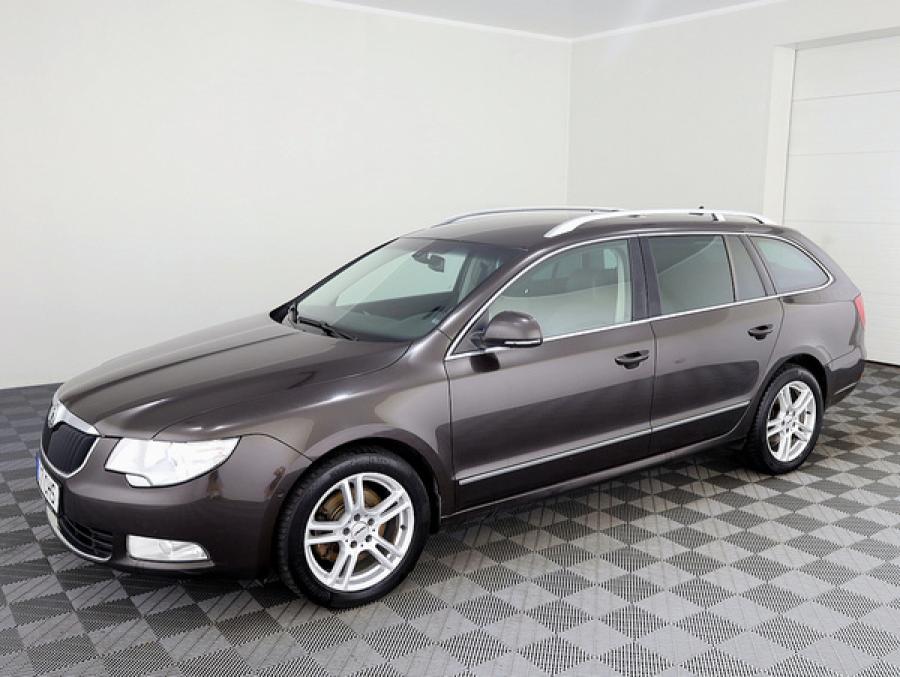 Brown Skoda SuperB 2012 in Tallinn, with an engine capacity of 2.00 L and mileage of 338 thousand km for 3499 €, photo 3 on AUTOMOTO.COM.LV