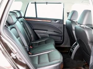 Brūns Skoda SuperB 2012 Tallina, ar dzinēja tilpumu 2.00 L un nobraukumu 338 tūkst. km par 3499 €, foto 17 vietnē AUTOMOTO.COM.LV