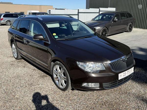 Brūns Skoda SuperB 2012 Kauņa, ar dzinēja tilpumu 1.60 L un nobraukumu 300 tūkst. km par 3700 €, foto 2 vietnē AUTOMOTO.COM.LV