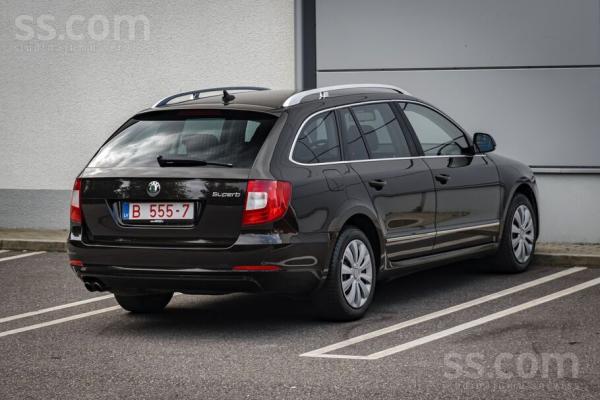 Brown Skoda SuperB 2012 in Riga, with an engine capacity of 2.00 L and mileage of 322 thousand km for 4990 €, photo 5 on AUTOMOTO.COM.LV