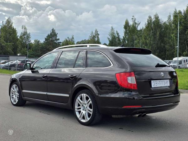 Brown Skoda SuperB 2012 in Taurage, with an engine capacity of 1.60 L and mileage of 289 thousand km for 3999 €, photo 9 on AUTOMOTO.COM.LV