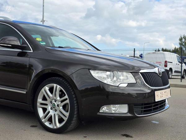 Brown Skoda SuperB 2012 in Taurage, with an engine capacity of 1.60 L and mileage of 289 thousand km for 3999 €, photo 10 on AUTOMOTO.COM.LV