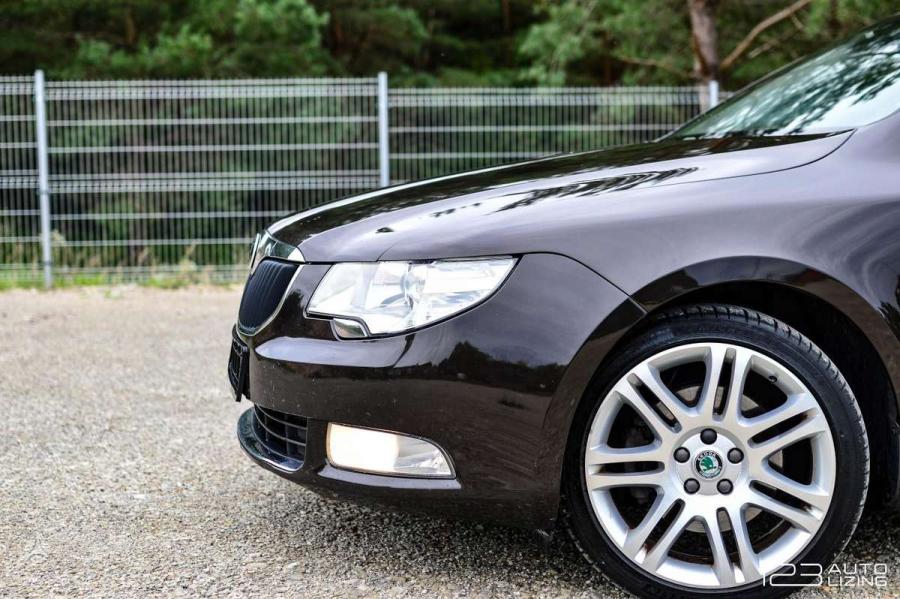 Brūns Skoda SuperB 2012 Kretinga, ar dzinēja tilpumu 1.60 L un nobraukumu 289 tūkst. km par 5650 €, foto 3 vietnē AUTOMOTO.COM.LV