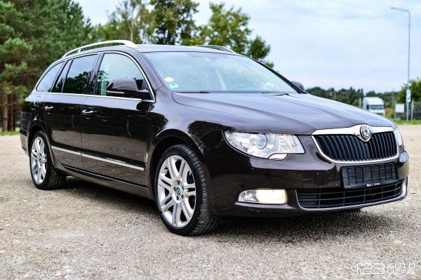 Skoda SuperB 2012 in Kretinga on AUTOMOTO.COM.LV Brown Skoda SuperB 2012 in Kretinga, with an engine capacity of 1.60 L and mileage of 289 thousand km for 5650 €, photo 6 on AUTOMOTO.COM.LV