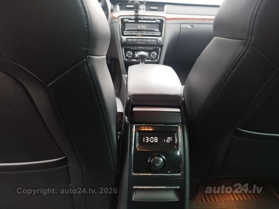 Brūns Skoda SuperB 2013 Tallina, ar dzinēja tilpumu 2.00 L un nobraukumu 398 tūkst. km par 4199 €, foto 10 vietnē AUTOMOTO.COM.LV