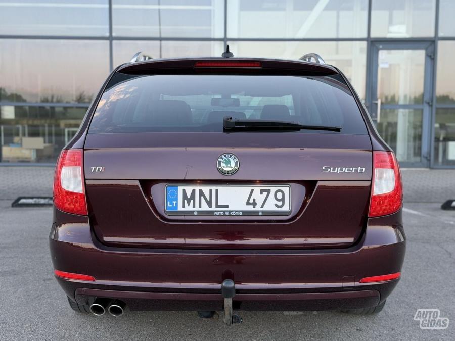 Brown Skoda SuperB 2013 in Panevezys, with an engine capacity of 2.00 L and mileage of 180 thousand km for 5650 €, photo 8 on AUTOMOTO.COM.LV