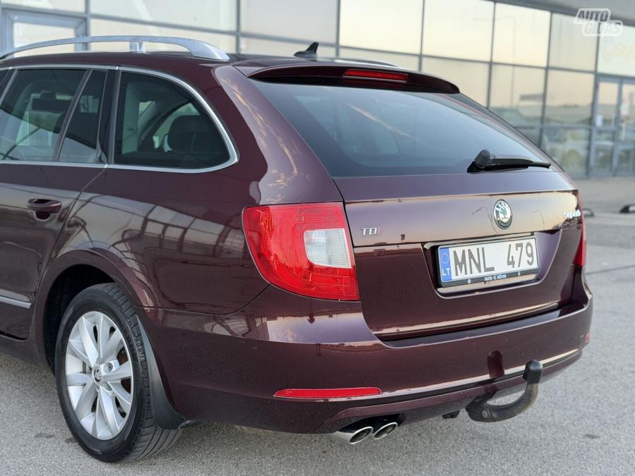 Brown Skoda SuperB 2013 in Panevezys, with an engine capacity of 2.00 L and mileage of 180 thousand km for 5650 €, photo 13 on AUTOMOTO.COM.LV
