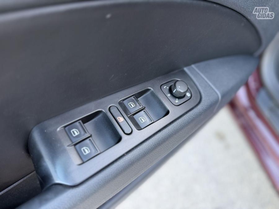 Brown Skoda SuperB 2013 in Panevezys, with an engine capacity of 2.00 L and mileage of 180 thousand km for 5650 €, photo 30 on AUTOMOTO.COM.LV