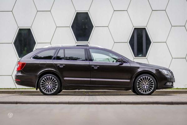 Brūns Skoda SuperB 2014 Viļņa, ar dzinēja tilpumu 1.97 L un nobraukumu 284 tūkst. km par 5900 €, foto 9 vietnē AUTOMOTO.COM.LV
