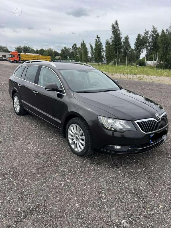 Brūns Skoda SuperB 2014 Marijampole, ar dzinēja tilpumu 3.60 L un nobraukumu 297 tūkst. km par 3301 €, foto 1 vietnē AUTOMOTO.COM.LV
