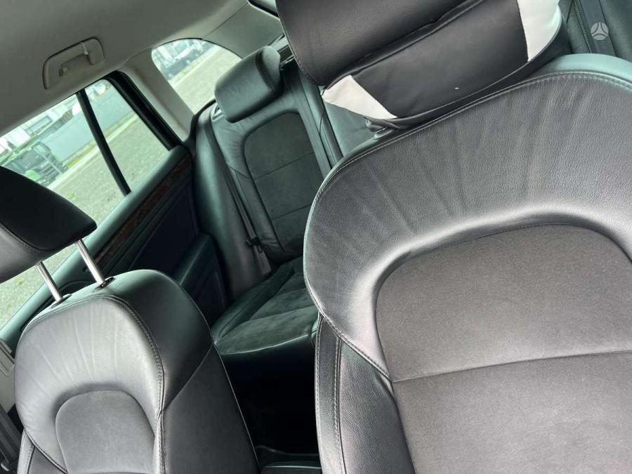Brown Skoda SuperB 2014 in Marijampole, with an engine capacity of 3.60 L and mileage of 297 thousand km for 3301 €, photo 5 on AUTOMOTO.COM.LV