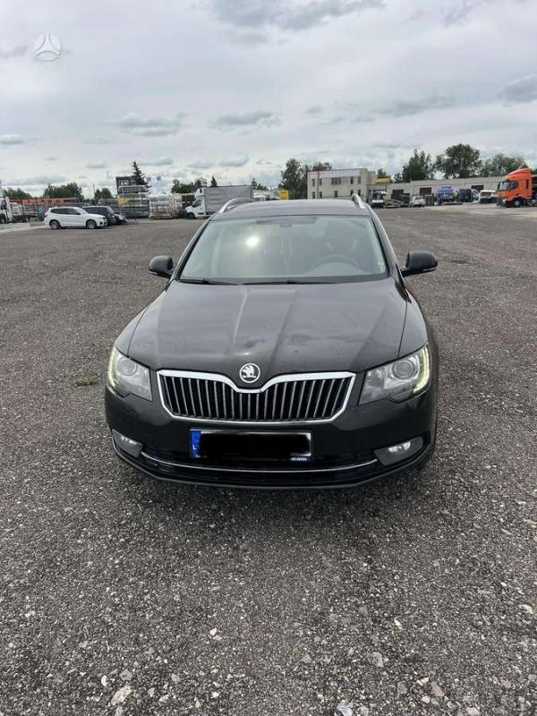 Brūns Skoda SuperB 2014 Marijampole, ar dzinēja tilpumu 3.60 L un nobraukumu 297 tūkst. km par 3301 €, foto 7 vietnē AUTOMOTO.COM.LV