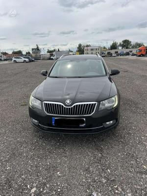 Brown Skoda SuperB 2014 in Marijampole, with an engine capacity of 3.60 L and mileage of 297 thousand km for 3301 €, photo 8 on AUTOMOTO.COM.LV
