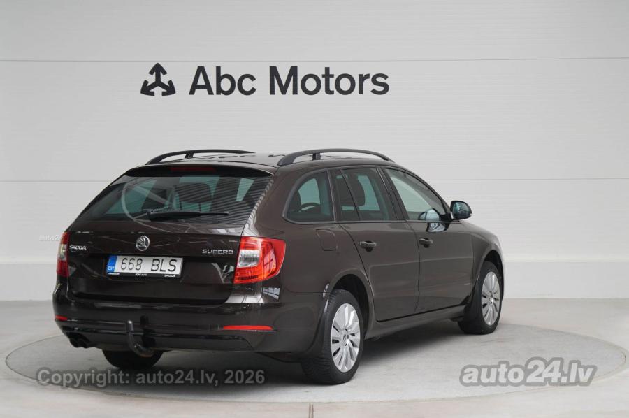 Brūns Skoda SuperB 2014 Tallina, ar dzinēja tilpumu 1.80 L un nobraukumu 124 tūkst. km par 6490 €, foto 5 vietnē AUTOMOTO.COM.LV