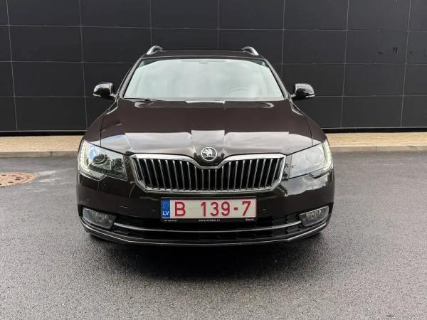 Brown Skoda SuperB 2015 in Jelgava, with an engine capacity of 1.60 L and mileage of 154 thousand km for 7500 €, photo 2 on AUTOMOTO.COM.LV