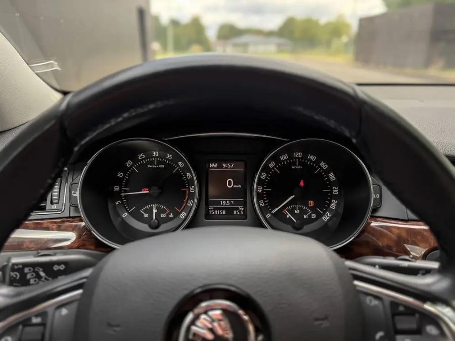 Brūns Skoda SuperB 2015 Jelgava, ar dzinēja tilpumu 1.60 L un nobraukumu 154 tūkst. km par 7500 €, foto 17 vietnē AUTOMOTO.COM.LV