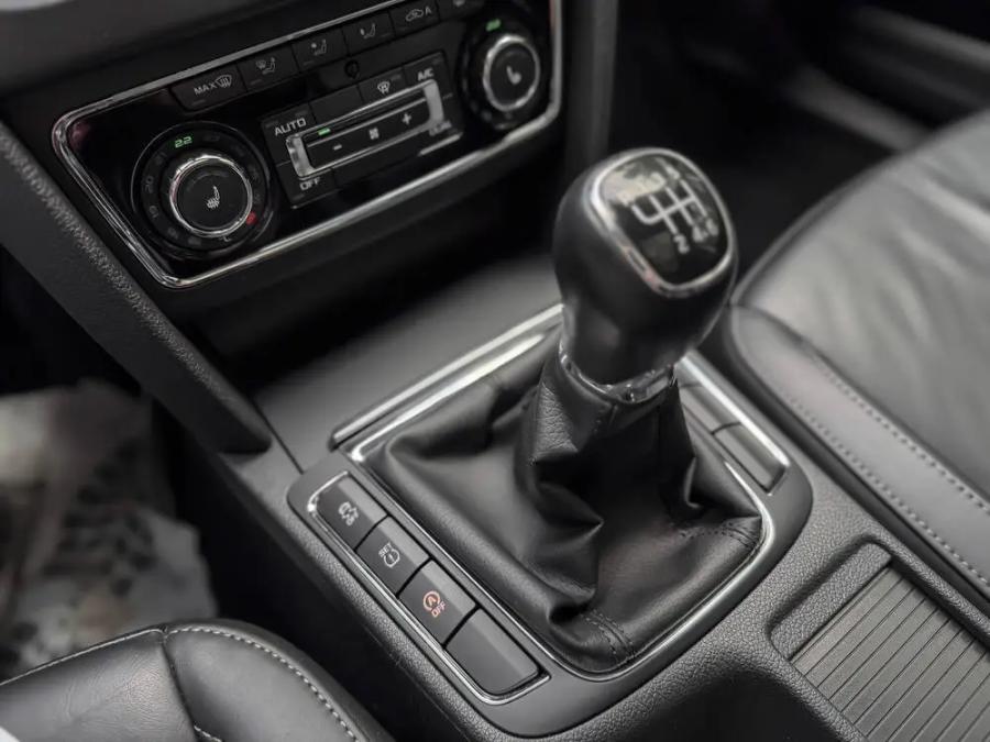 Brūns Skoda SuperB 2015 Jelgava, ar dzinēja tilpumu 1.60 L un nobraukumu 154 tūkst. km par 7500 €, foto 22 vietnē AUTOMOTO.COM.LV