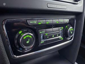 Brūns Skoda SuperB 2015 Raseiniai, ar dzinēja tilpumu 1.60 L un nobraukumu 244 tūkst. km par 6999 €, foto 22 vietnē AUTOMOTO.COM.LV