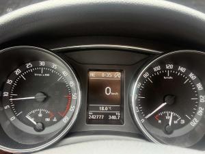 Brūns Skoda SuperB 2015 Raseiniai, ar dzinēja tilpumu 1.60 L un nobraukumu 244 tūkst. km par 6999 €, foto 30 vietnē AUTOMOTO.COM.LV