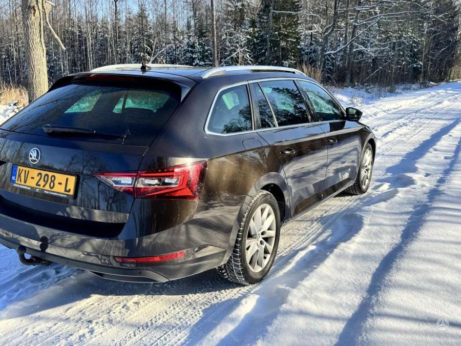 Brūns Skoda SuperB 2016 Kauņa, ar dzinēja tilpumu 1.60 L un nobraukumu 220 tūkst. km par 9800 €, foto 18 vietnē AUTOMOTO.COM.LV