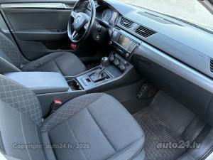 Brūns Skoda SuperB 2016 Pērnava, ar dzinēja tilpumu 2.00 L un nobraukumu 0 tūkst. km par 7999 €, foto 4 vietnē AUTOMOTO.COM.LV
