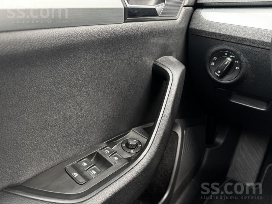 Brūns Skoda SuperB 2016 Rīga, ar dzinēja tilpumu 2.00 L un nobraukumu 208 tūkst. km par 9200 €, foto 25 vietnē AUTOMOTO.COM.LV