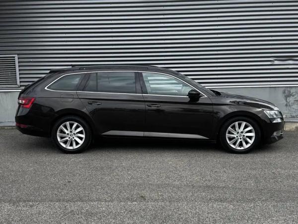 Brown Skoda SuperB 2016 in Riga, with an engine capacity of 2.00 L and mileage of 208 thousand km for 9200 €, photo 6 on AUTOMOTO.COM.LV