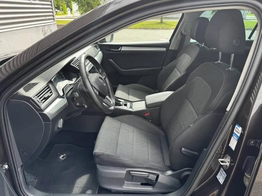 Brūns Skoda SuperB 2016 Rīga, ar dzinēja tilpumu 2.00 L un nobraukumu 208 tūkst. km par 9200 €, foto 10 vietnē AUTOMOTO.COM.LV