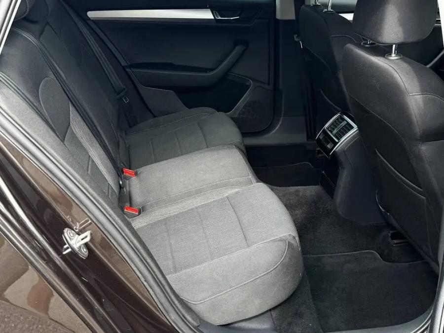 Brūns Skoda SuperB 2016 Rīga, ar dzinēja tilpumu 2.00 L un nobraukumu 208 tūkst. km par 9200 €, foto 12 vietnē AUTOMOTO.COM.LV