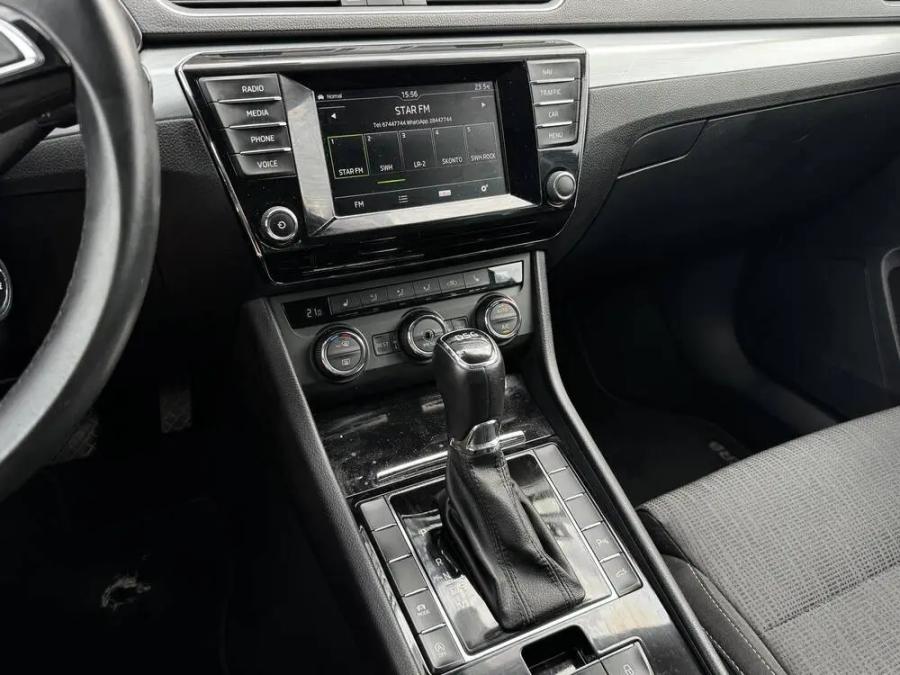 Brūns Skoda SuperB 2016 Rīga, ar dzinēja tilpumu 2.00 L un nobraukumu 208 tūkst. km par 9200 €, foto 17 vietnē AUTOMOTO.COM.LV