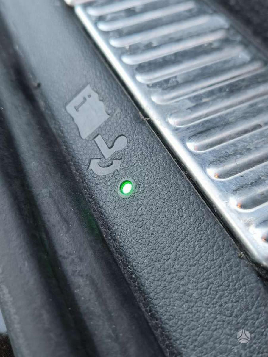 Brūns Skoda SuperB 2016 Trakai, ar dzinēja tilpumu 1.97 L un nobraukumu 327 tūkst. km par 9190 €, foto 23 vietnē AUTOMOTO.COM.LV