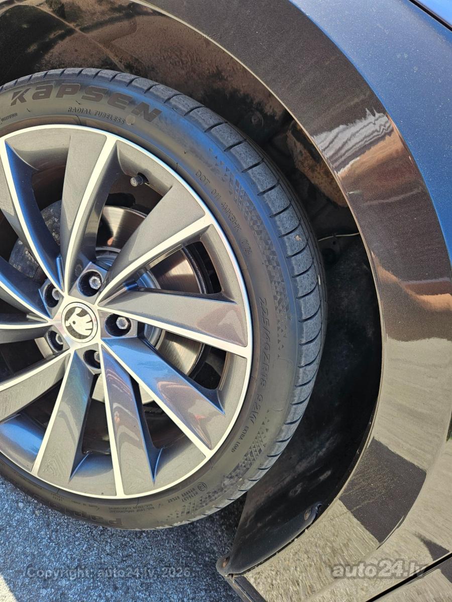 Brown Skoda SuperB 2016 in Tallinn, with an engine capacity of 2.00 L and mileage of 308 thousand km for 12900 €, photo 15 on AUTOMOTO.COM.LV