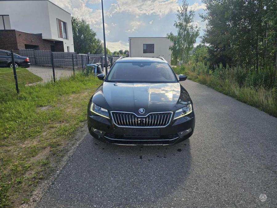 Brown Skoda SuperB 2016 in Vilnius, with an engine capacity of 1.97 L and mileage of 197 thousand km for 8700 €, photo 6 on AUTOMOTO.COM.LV