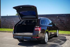 Brown Skoda SuperB 2016 in Marijampole, with an engine capacity of 1.97 L and mileage of 179 thousand km for 15950 €, photo 15 on AUTOMOTO.COM.LV