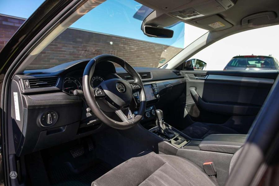Brown Skoda SuperB 2016 in Marijampole, with an engine capacity of 1.97 L and mileage of 179 thousand km for 15950 €, photo 30 on AUTOMOTO.COM.LV