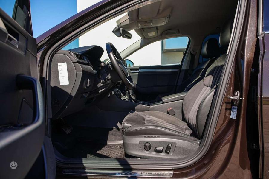 Brown Skoda SuperB 2016 in Marijampole, with an engine capacity of 1.97 L and mileage of 179 thousand km for 15950 €, photo 31 on AUTOMOTO.COM.LV