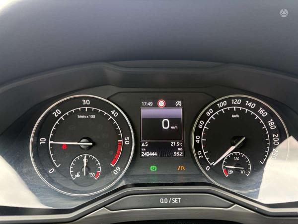Brūns Skoda SuperB 2016 Viļņa, ar dzinēja tilpumu 1.97 L un nobraukumu 249 tūkst. km par 9800 €, foto 7 vietnē AUTOMOTO.COM.LV