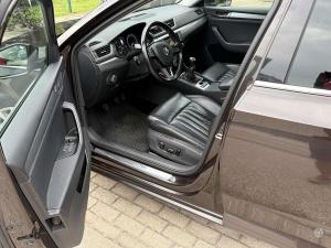 Brown Skoda SuperB 2016 in Vilnius, with an engine capacity of 1.97 L and mileage of 249 thousand km for 9800 €, photo 10 on AUTOMOTO.COM.LV