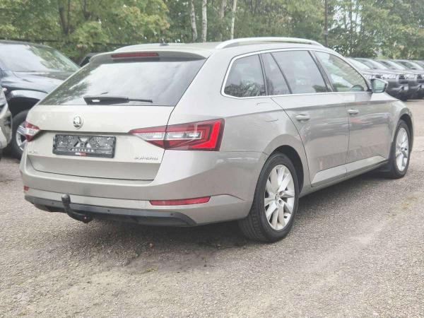 Brown Skoda SuperB 2017 in Vilnius, with an engine capacity of 1.40 L and mileage of 327 thousand km for 10900 €, photo 4 on AUTOMOTO.COM.LV
