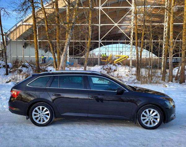 Brown Skoda SuperB 2017 in Siauliai, with an engine capacity of 1.40 L and mileage of 218 thousand km for 11500 €, photo 2 on AUTOMOTO.COM.LV