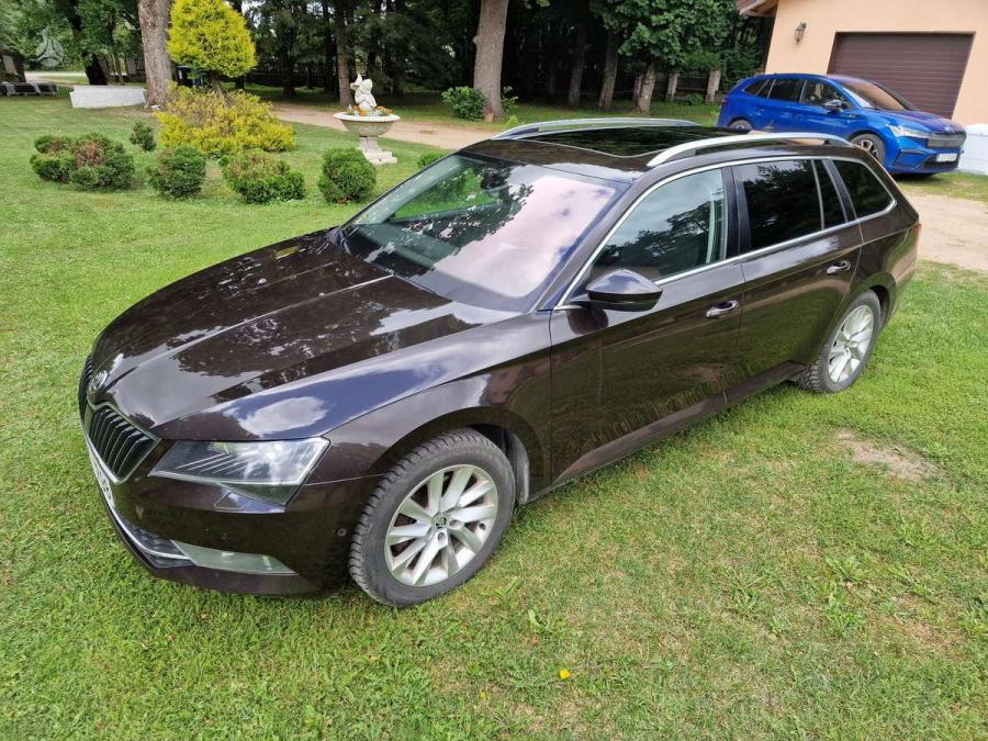 Brown Skoda SuperB 2017 in Klaipeda, with an engine capacity of 1.60 L and mileage of 350 thousand km for 8900 €, photo 1 on AUTOMOTO.COM.LV