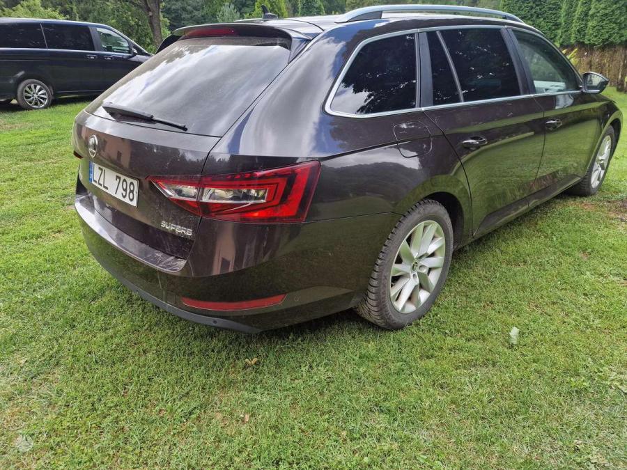 Brown Skoda SuperB 2017 in Klaipeda, with an engine capacity of 1.60 L and mileage of 350 thousand km for 8900 €, photo 13 on AUTOMOTO.COM.LV