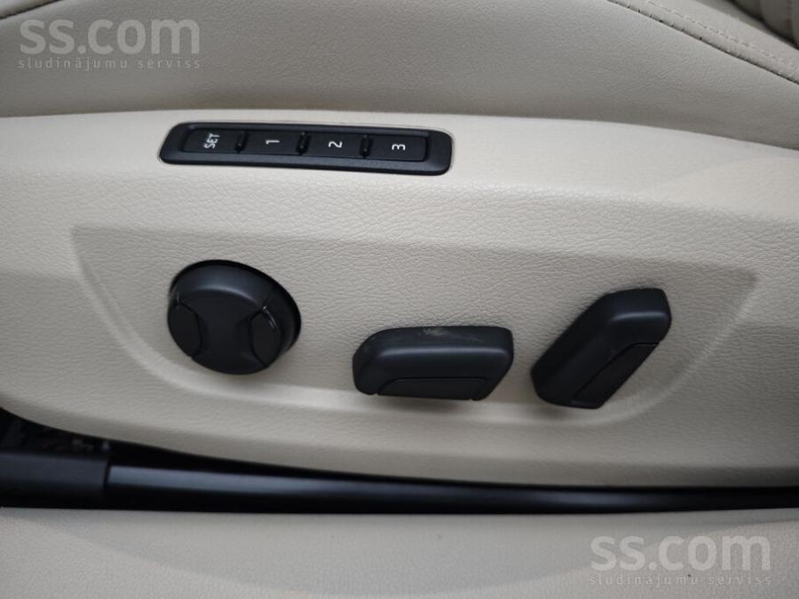 Brown Skoda SuperB 2018 in Riga, with an engine capacity of 2.00 L and mileage of 158 thousand km for 17399 €, photo 13 on AUTOMOTO.COM.LV