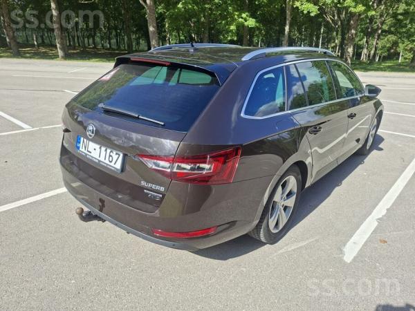 Skoda SuperB 2018 Alūksne vietnē Brūns Skoda SuperB 2018 Alūksne, ar dzinēja tilpumu 1.60 L un nobraukumu 0 tūkst. km par 8250 €, foto 4 vietnē AUTOMOTO.COM.LV
