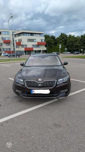 Brūns Skoda SuperB 2018 Viļņa, ar dzinēja tilpumu 1.80 L un nobraukumu 152 tūkst. km par 13400 €, foto  vietnē AUTOMOTO.COM.LV