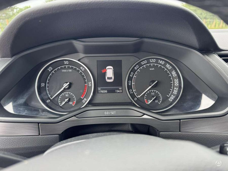 Brūns Skoda SuperB 2018 Viļņa, ar dzinēja tilpumu 1.97 L un nobraukumu 176 tūkst. km par 13800 €, foto 8 vietnē AUTOMOTO.COM.LV