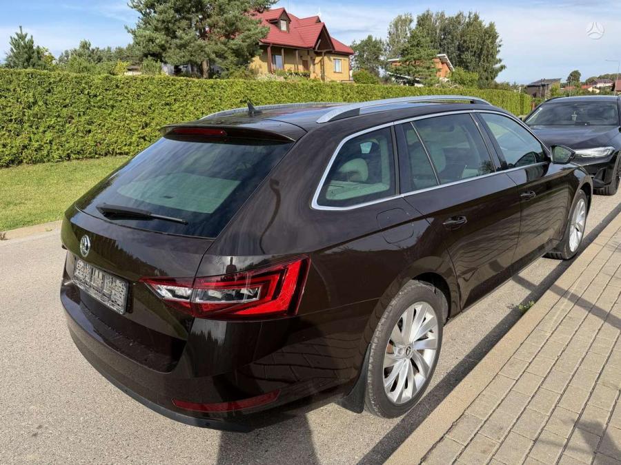 Brūns Skoda SuperB 2018 Vievis, ar dzinēja tilpumu 1.80 L un nobraukumu 151 tūkst. km par 14500 €, foto 5 vietnē AUTOMOTO.COM.LV