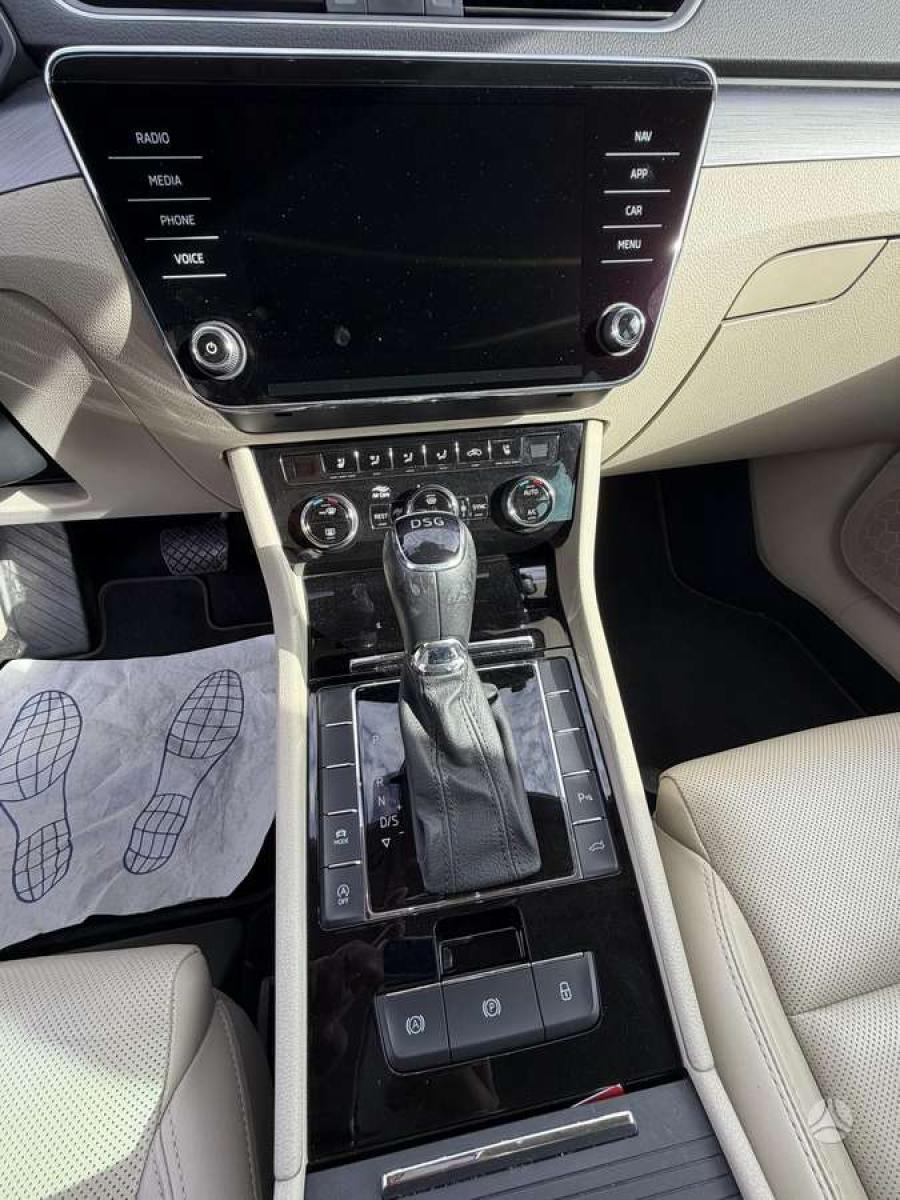 Brūns Skoda SuperB 2018 Vievis, ar dzinēja tilpumu 1.80 L un nobraukumu 151 tūkst. km par 14500 €, foto 10 vietnē AUTOMOTO.COM.LV