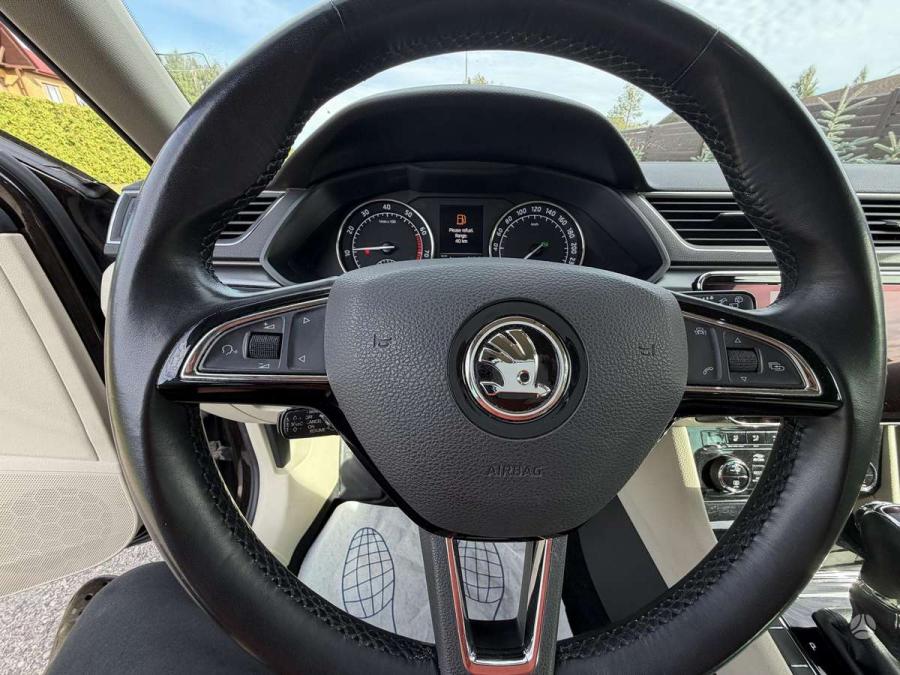 Brūns Skoda SuperB 2018 Vievis, ar dzinēja tilpumu 1.80 L un nobraukumu 151 tūkst. km par 14500 €, foto 12 vietnē AUTOMOTO.COM.LV